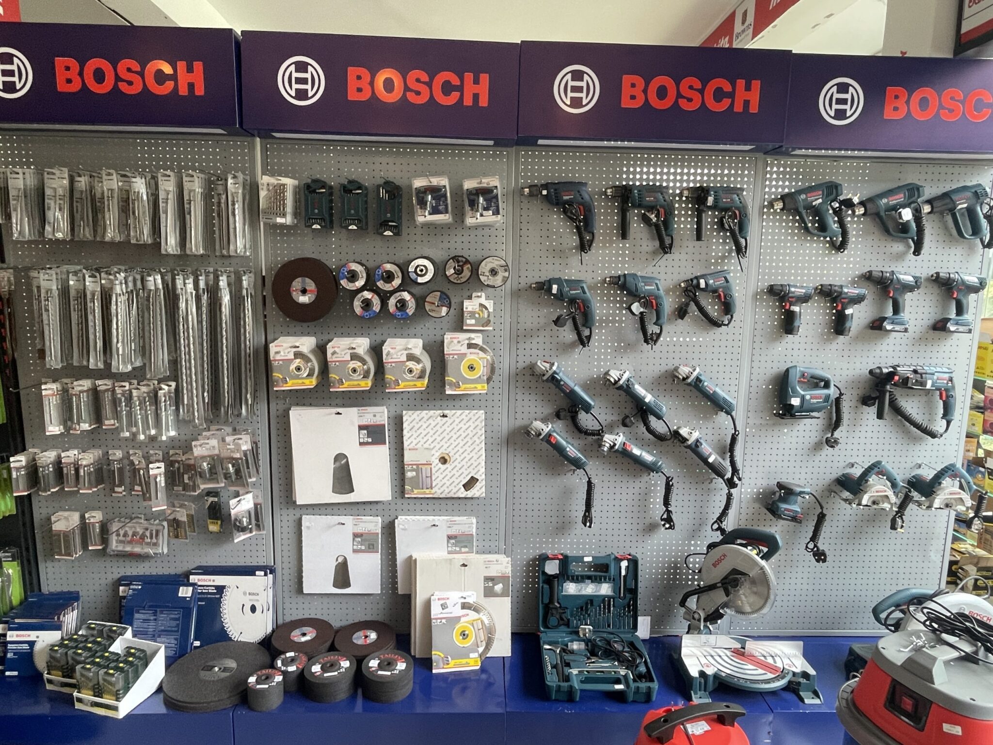 Showroom - Tisara Power Mart